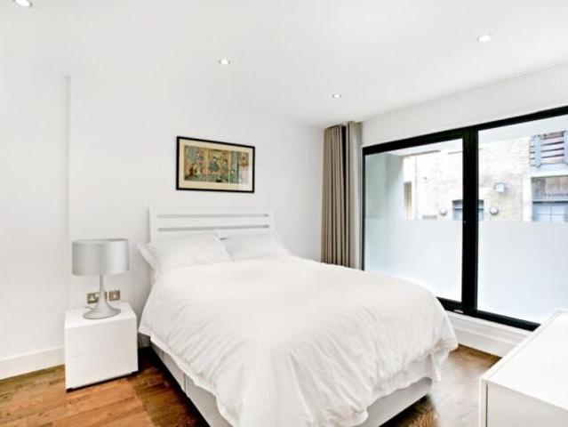 2 bedroom flat for rent in Bermondsey Wall West London SE16