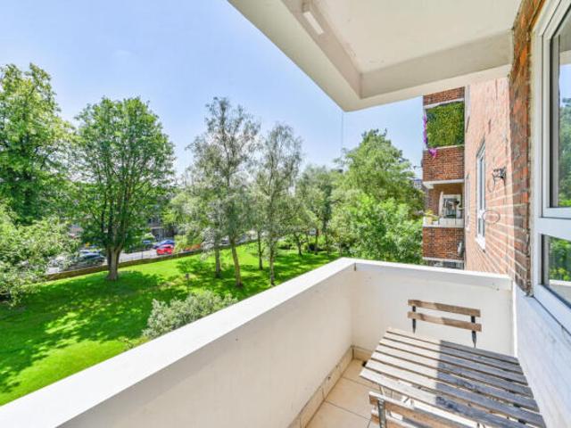 2 bedroom flat for rent in Besant House, Boundary Road, St John's Wood, London, NW8