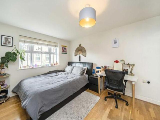 2 bedroom flat for rent in Besant Place, East Dulwich, SE22