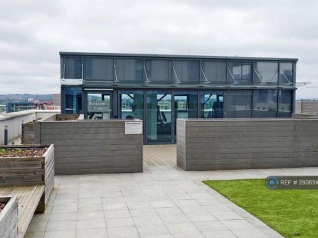 2 bedroom flat for rent in Bessemer Place, London, SE10