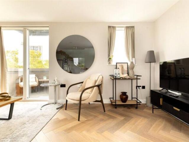 2 bedroom flat for rent in Bevington Road, London, W10