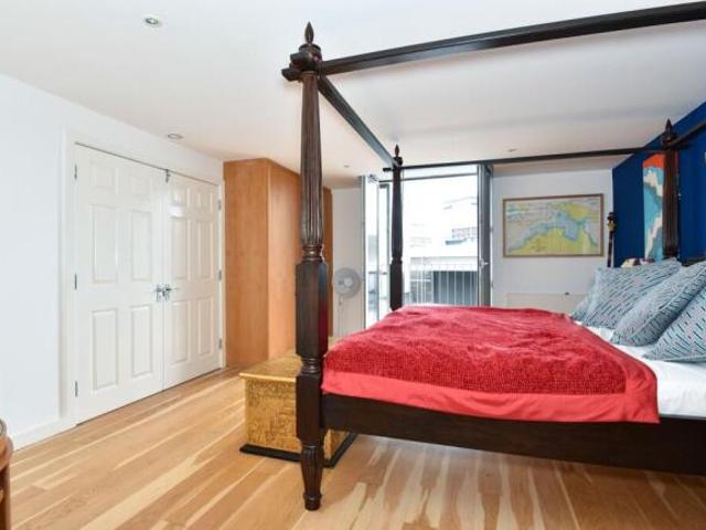 2 bedroom flat for rent in Bickels Yard, Bermondsey Street, SE1