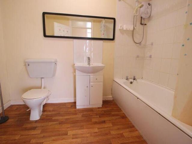 2 bedroom flat for rent in Birmingham Road, Sutton Coldfield, B72