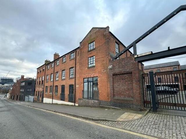 2 Bedroom Flat For Rent In Birmingham, West Midlands