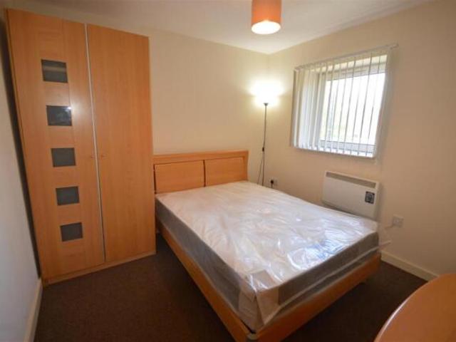 2 bedroom flat for rent in Bishops Corner, 321 Stretford Road, Hulme, Manchester, M15