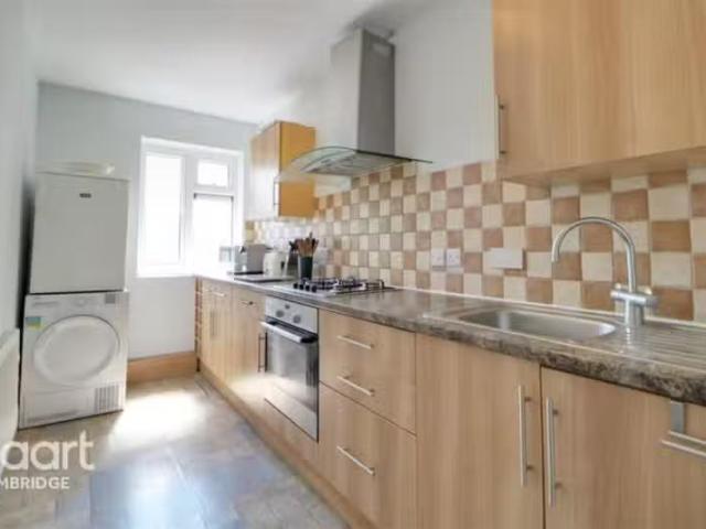 2 bedroom flat for rent in Bishops Road, Cambridge, CB2