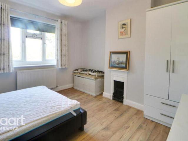 2 bedroom flat for rent in Bishops Road, Cambridge, CB2