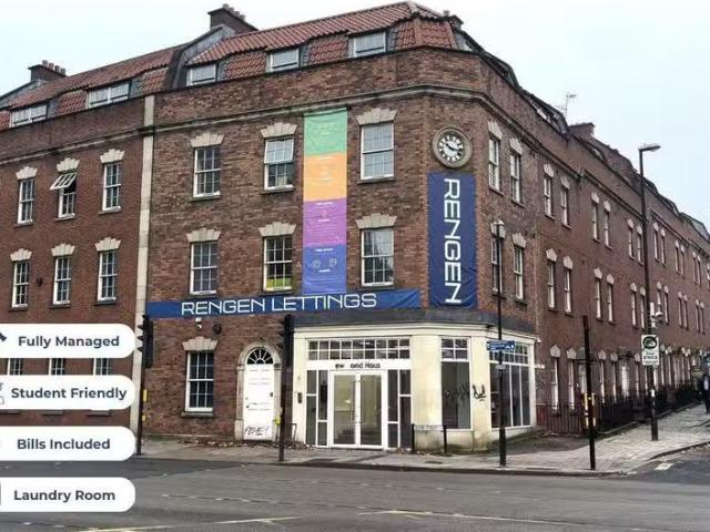 2 bedroom flat for rent in Bond Street, Bristol, BS2
