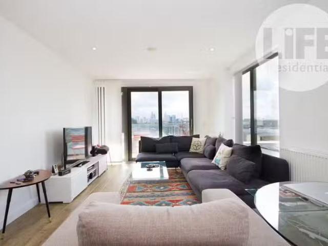 2 bedroom flat for rent in Bootmakers Court, Stepney Green, E1