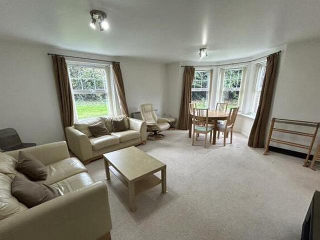 2 Bedroom Flat For Rent In Boddington Gardens