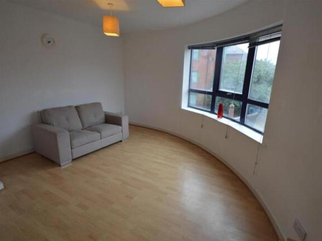 2 bedroom flat for rent in Bold Street, Hulme, Manchester, M15