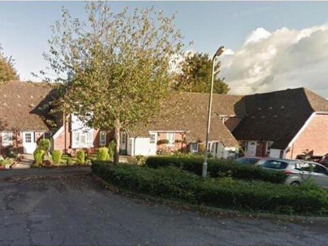 2 Bedroom Flat For Rent In Borough Green, Sevenoaks