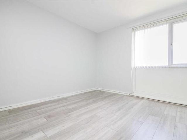 2 bedroom flat for rent in Boston Court, Forest Hall, NE12