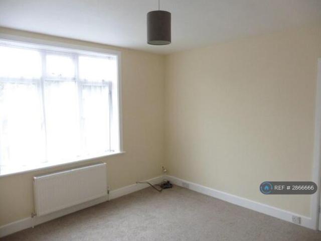 2 bedroom flat for rent in Boscombe East, Bournemouth, BH6