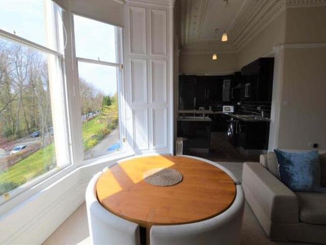 2 bedroom flat for rent in Botanic Crescent, West End, Glasgow, G20