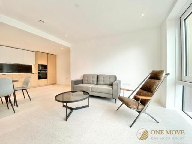2 bedroom flat for rent in Bouchon Point, The Silk District, London E1