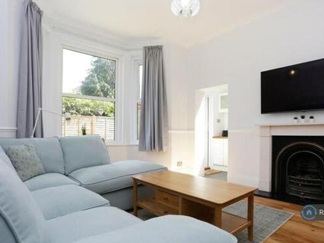 2 Bedroom Flat For Rent In Bournemouth