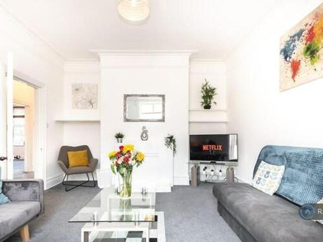 2 Bedroom Flat For Rent In Bournemouth