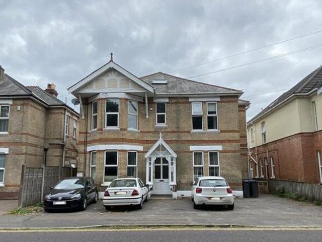 2 Bedroom Flat For Rent In Bournemouth