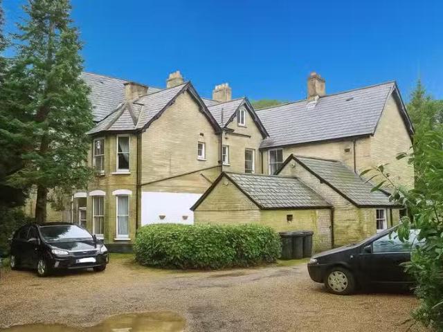 2 bedroom flat for rent in Bournemouth, BH1