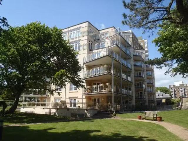 2 bedroom flat for rent in Bournemouth, BH2