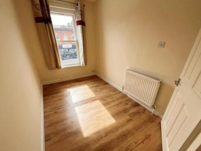 2 bedroom flat for rent in Bournemouth, BH8