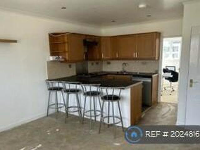2 Bedroom Flat For Rent In Bow