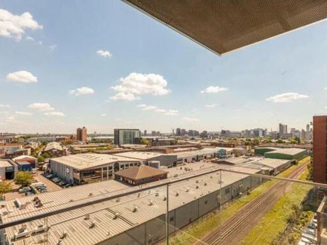 2 Bedroom Flat For Rent In Bow, London