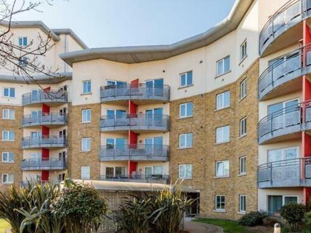 2 Bedroom Flat For Rent In Bow, London