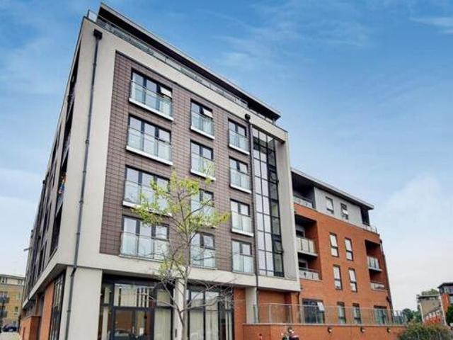 2 Bedroom Flat For Rent In Bow, London
