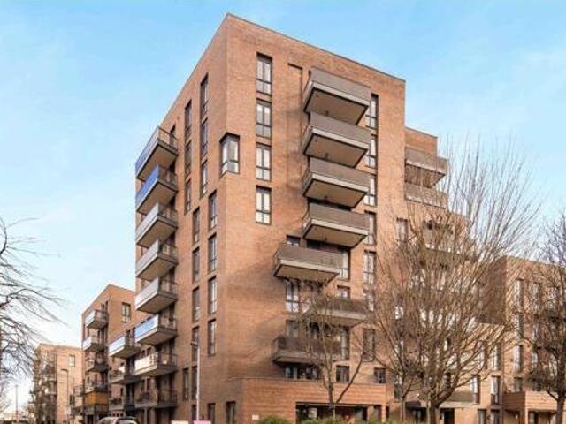 2 Bedroom Flat For Rent In Bow, London