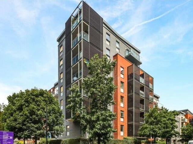 2 Bedroom Flat For Rent In Bow, London