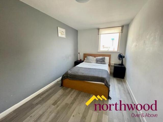2 bedroom flat for rent in Bow Street, Birmingham, B1