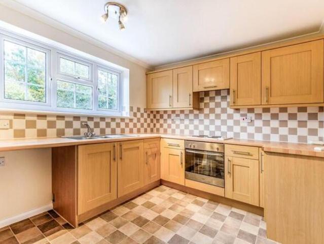 2 bedroom flat for rent in Bower Lane, Maidstone, Kent, ME16