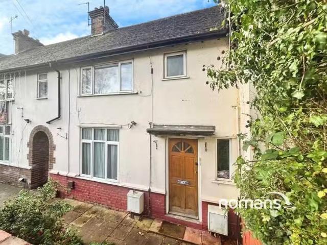2 bedroom flat for rent in Bowerdean Road, High Wycombe, HP13