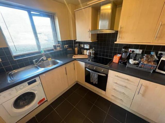 2 bedroom flat for rent in Bowls Court, Coventry, CV5