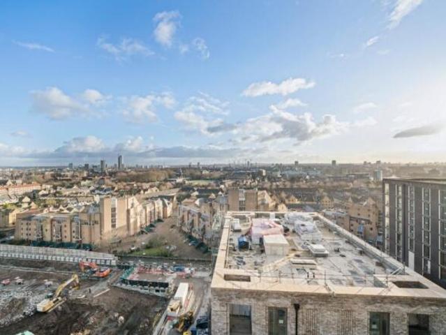 2 bedroom flat for rent in Boxwood Gardens, London Dock, E1W