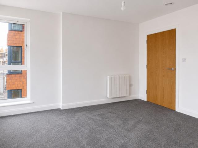 2 bedroom flat for rent in Block D Prince Maurice Road, Lipson, Plymouth, PL4