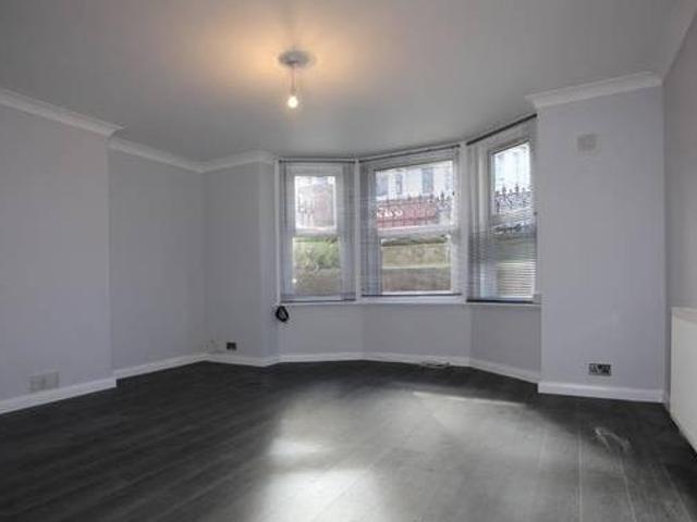 2 bedroom flat for rent in Blatchington Road Hove BN3