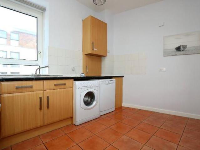2 bedroom flat for rent in Blackie Street, Glasgow, G3