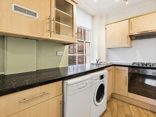 2 bedroom flat for rent in Blake House, 82 Charlwood Street, SW1V