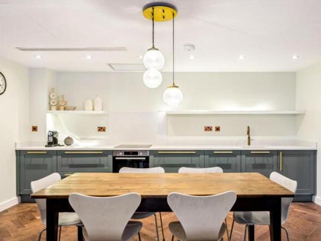 2 bedroom flat for rent in Blandford Street, Marylebone, London W1U