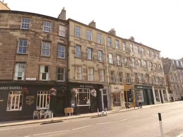 2 bedroom flat for rent in Broughton Street, Edinburgh, EH1