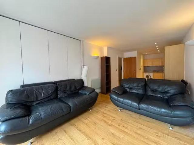 2 bedroom flat for rent in Browning Street, Birmingham, B16