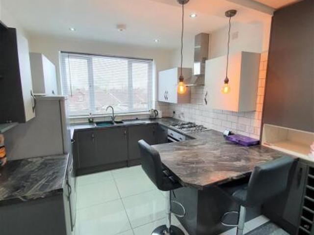 2 bedroom flat for rent in Brownshill Green Road, Coundon, CV6