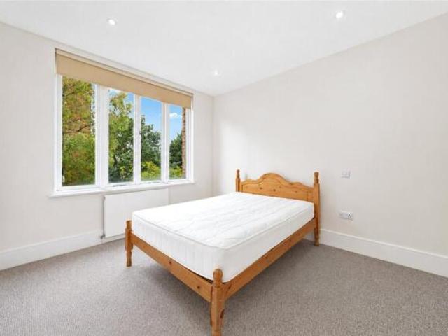 2 bedroom flat for rent in Broadhurst Gardens, South Hampstead, NW6