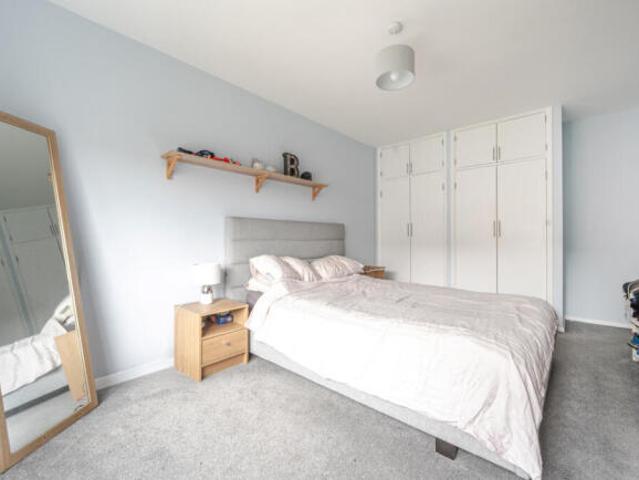 2 bedroom flat for rent in Broadwater Hall, South Farm Road, Worthing, West Sussex, BN14