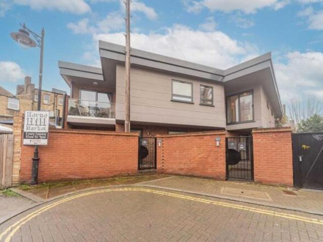 2 bedroom flat for rent in Brockwell Passage, Herne Hill, SE24