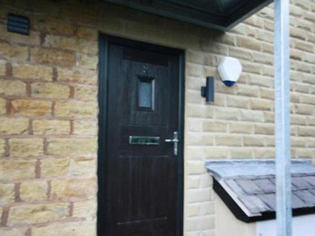 2 Bedroom Flat For Rent In Bromley Cross, Bolton