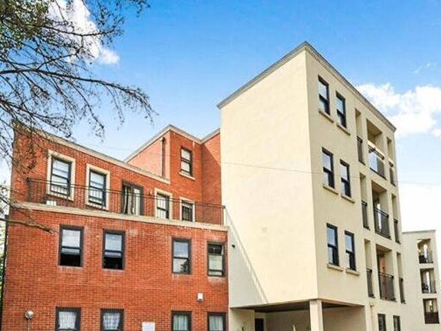 2 Bedroom Flat For Rent In Bromley